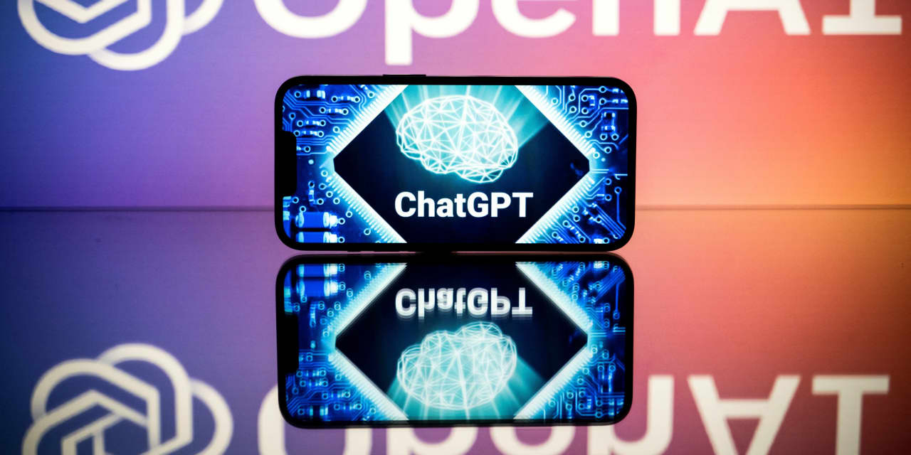 This trader says AI IPOs and a falling dollar could drive the S&P 500 ...