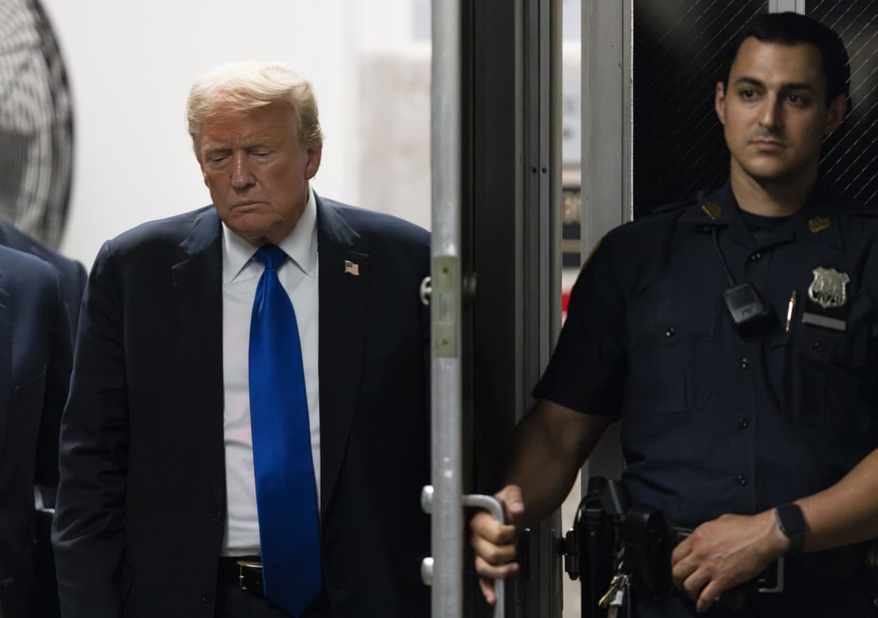 Trump demand that judge in hush-money criminal case step aside again ...