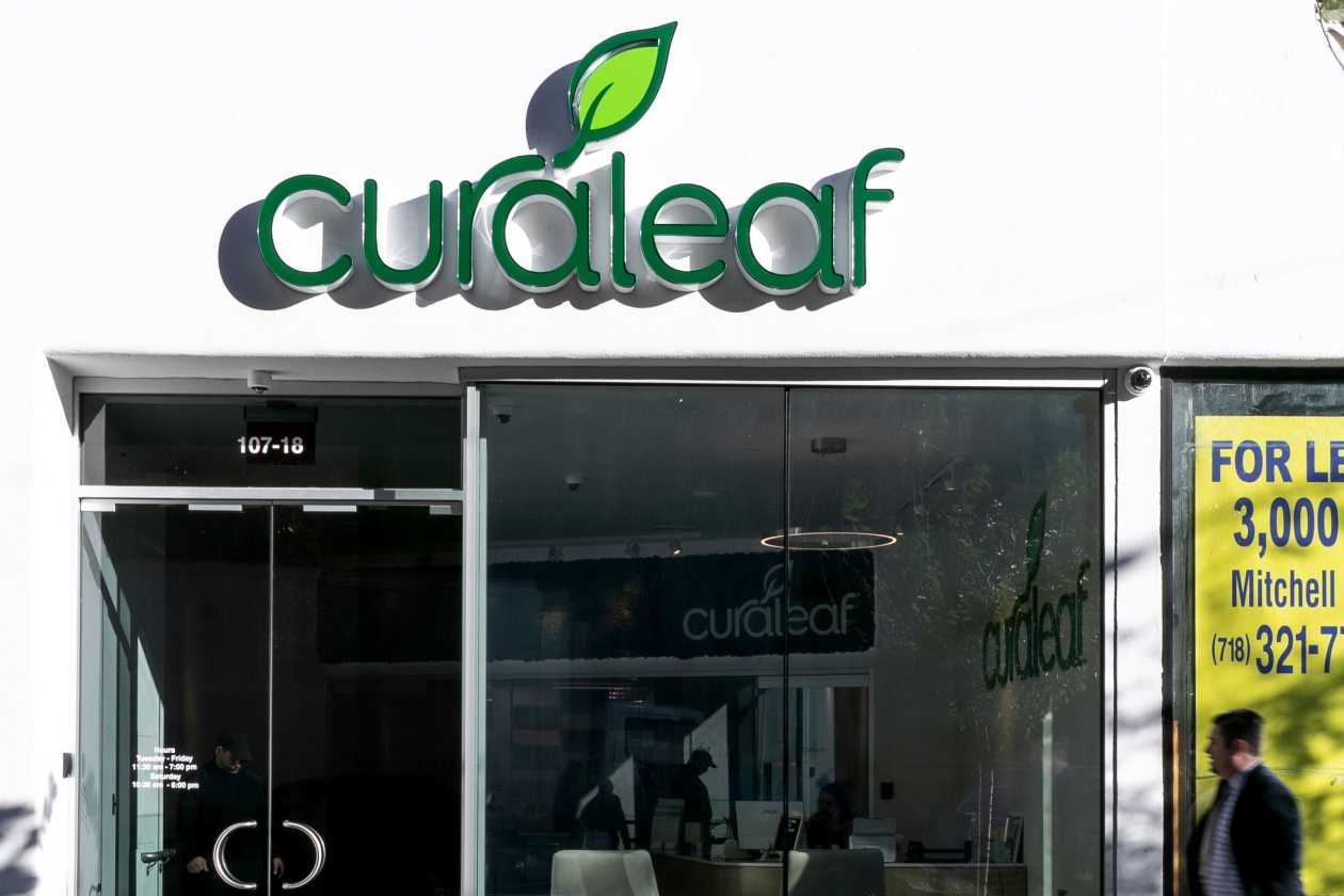 Curaleaf gives back recent gains as its quarterly loss widens and it ...