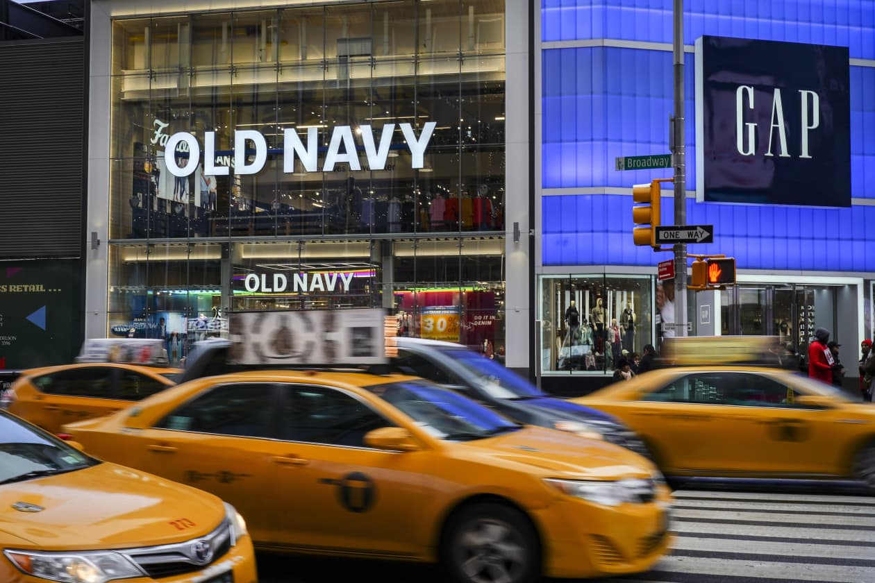 Gap stock jumps 8% after surprise third-quarter profit - MarketWatch