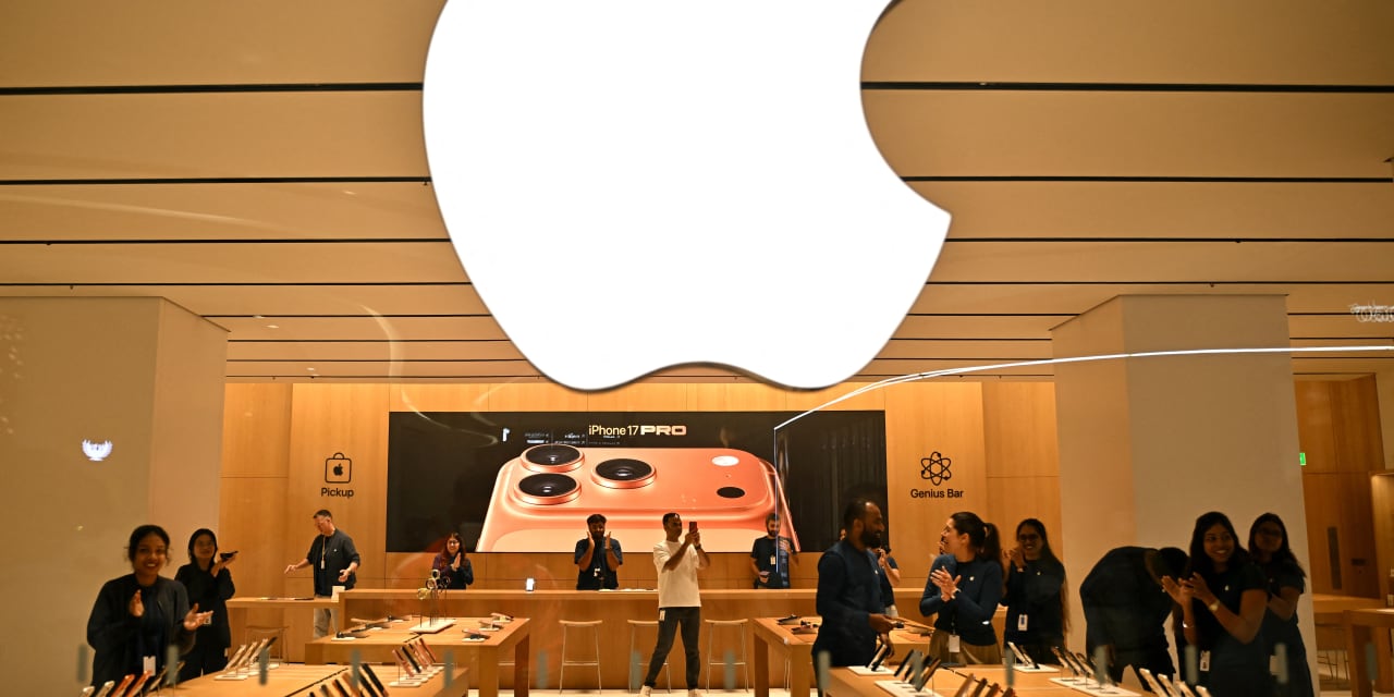 Apple earnings are just hours away — and Wall Street expects record ...