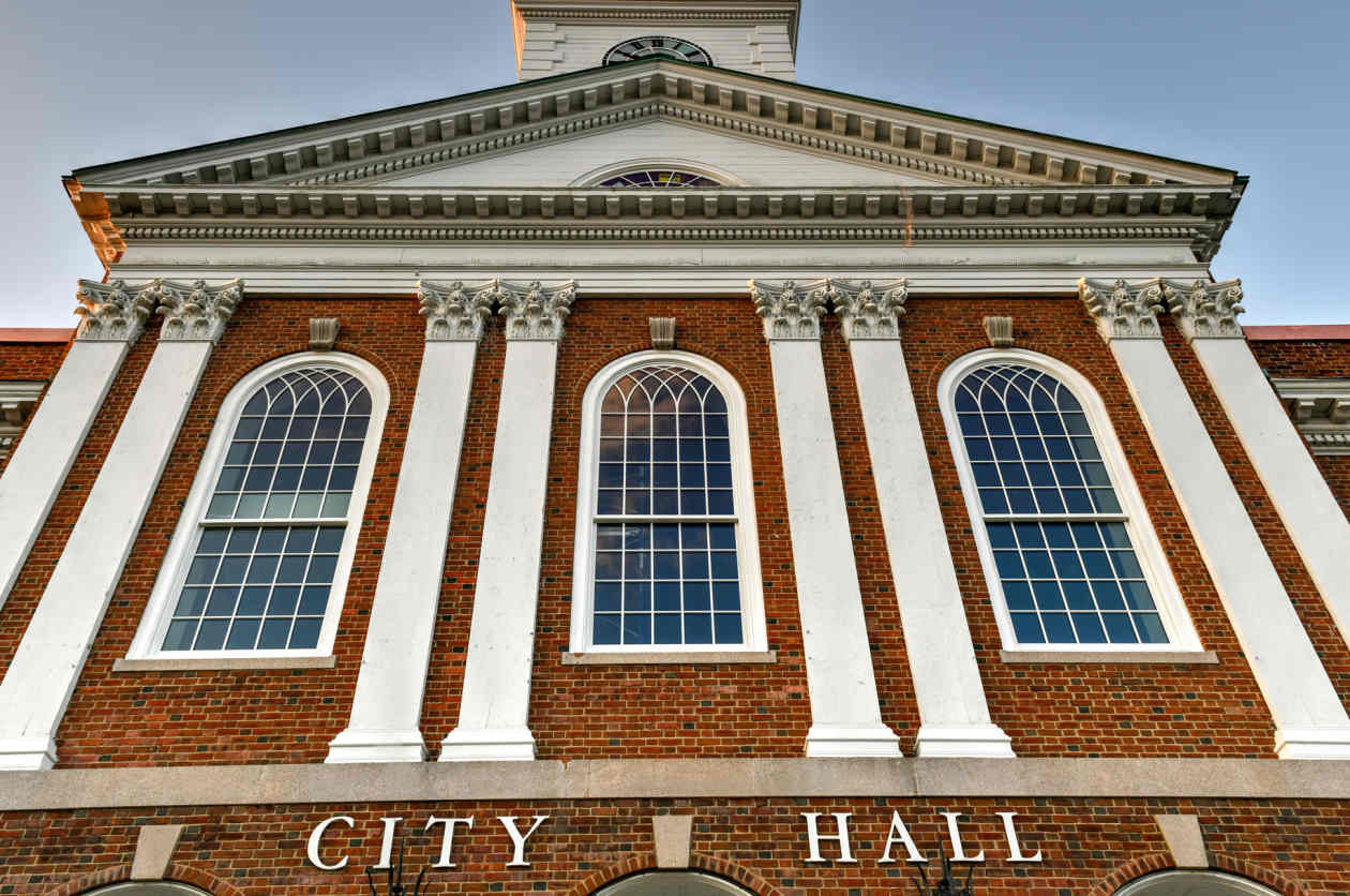 Record-breaking or austere? What to expect from the municipal bond ...