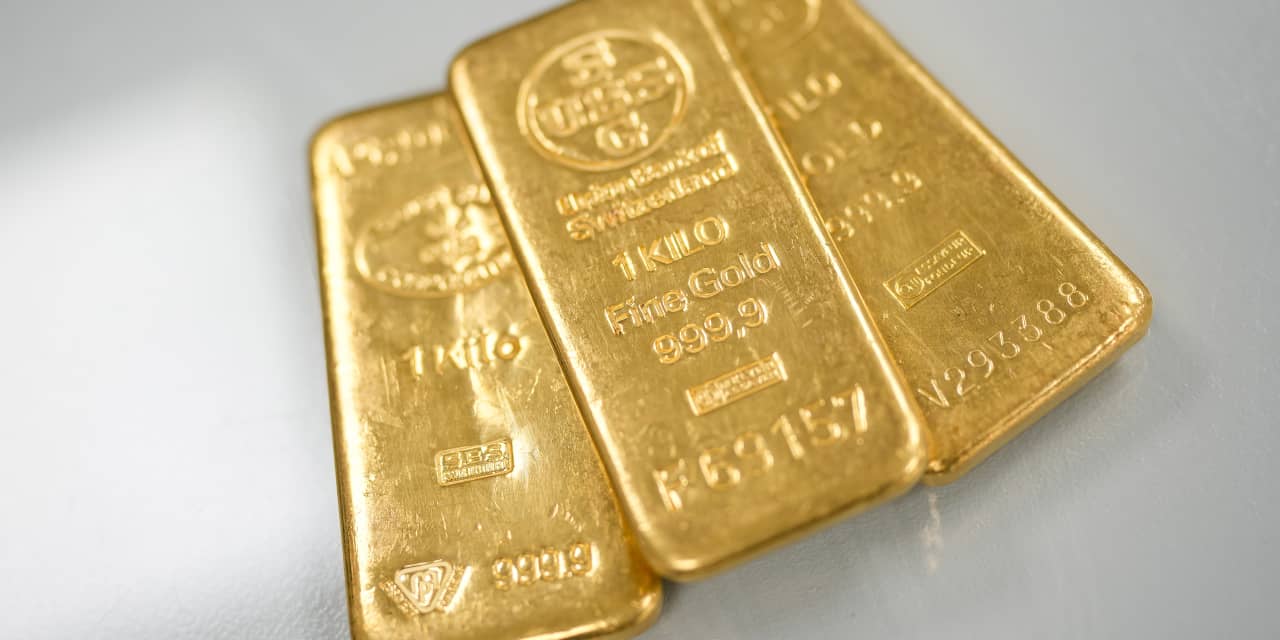 Gold hit record highs this year as real yields climbed. Here’s why the ...