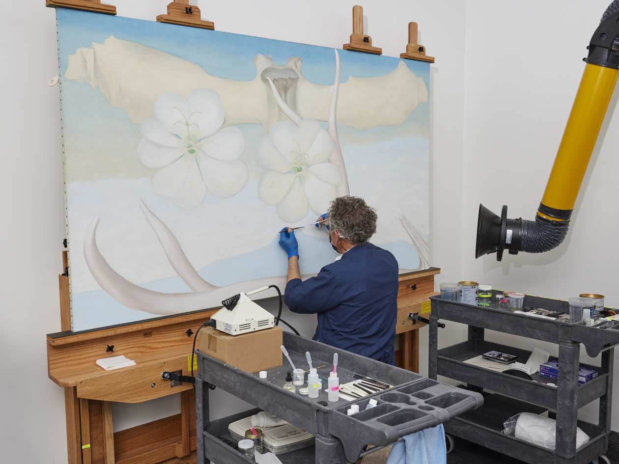 Damaged Georgia O’Keeffe painting back on display after $145,000 ...