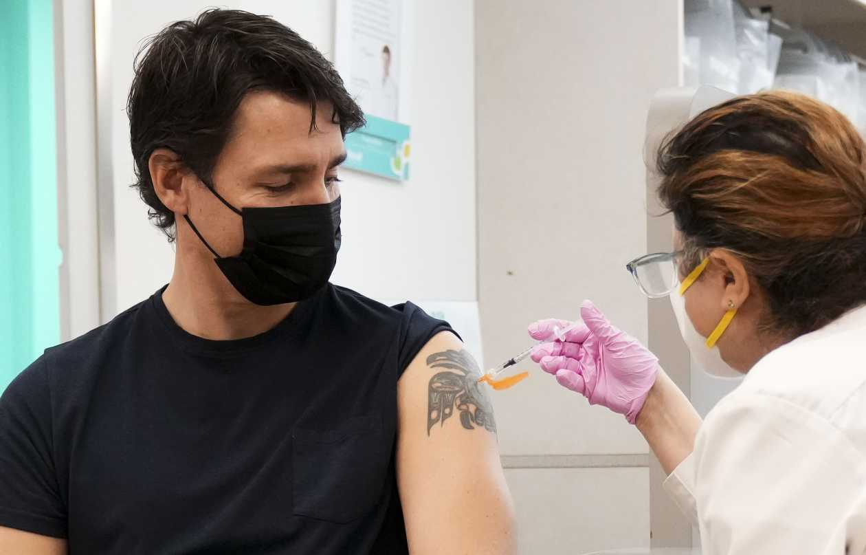 Canadian Prime Minister Justin Trudeau tests positive for COVID-19 ...