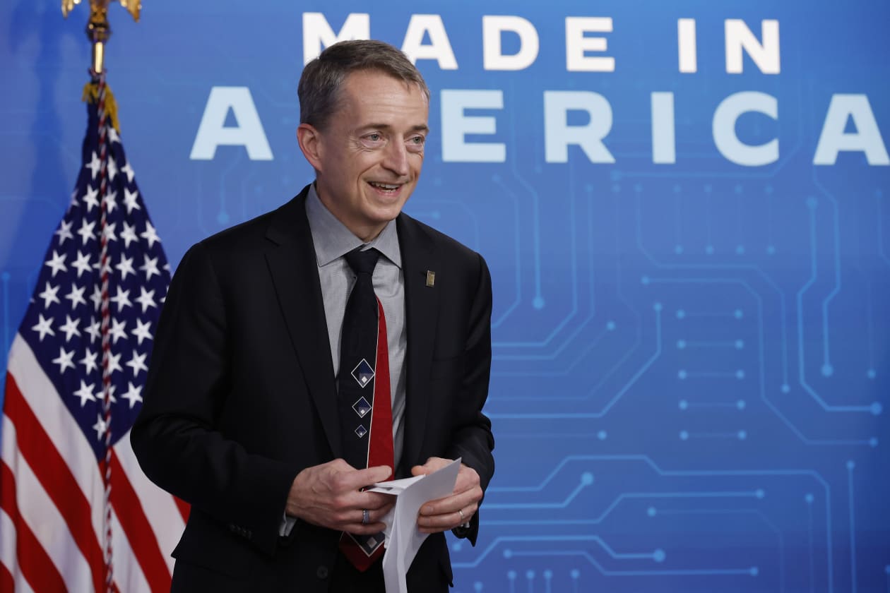 Intel CEO bought stock after selloff. That’s not the signal you may ...