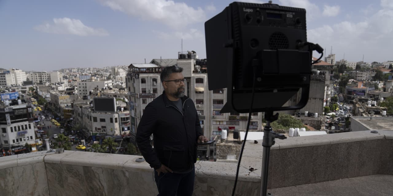 Al Jazeera news operations in Israel shut down by Netanyahu government ...