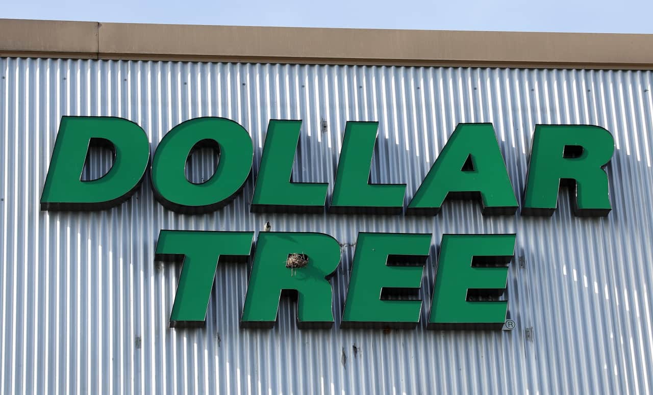 Dollar Tree Sign