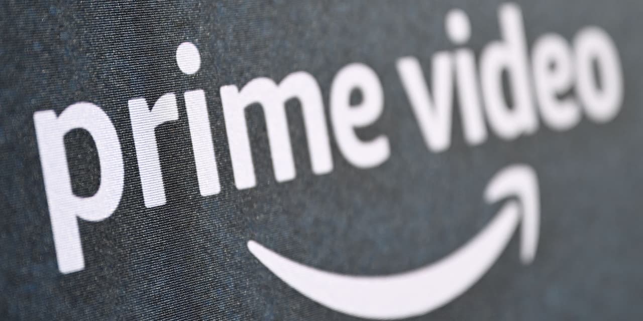 Netflix investors are getting squeamish as Amazon makes inroads in the ...