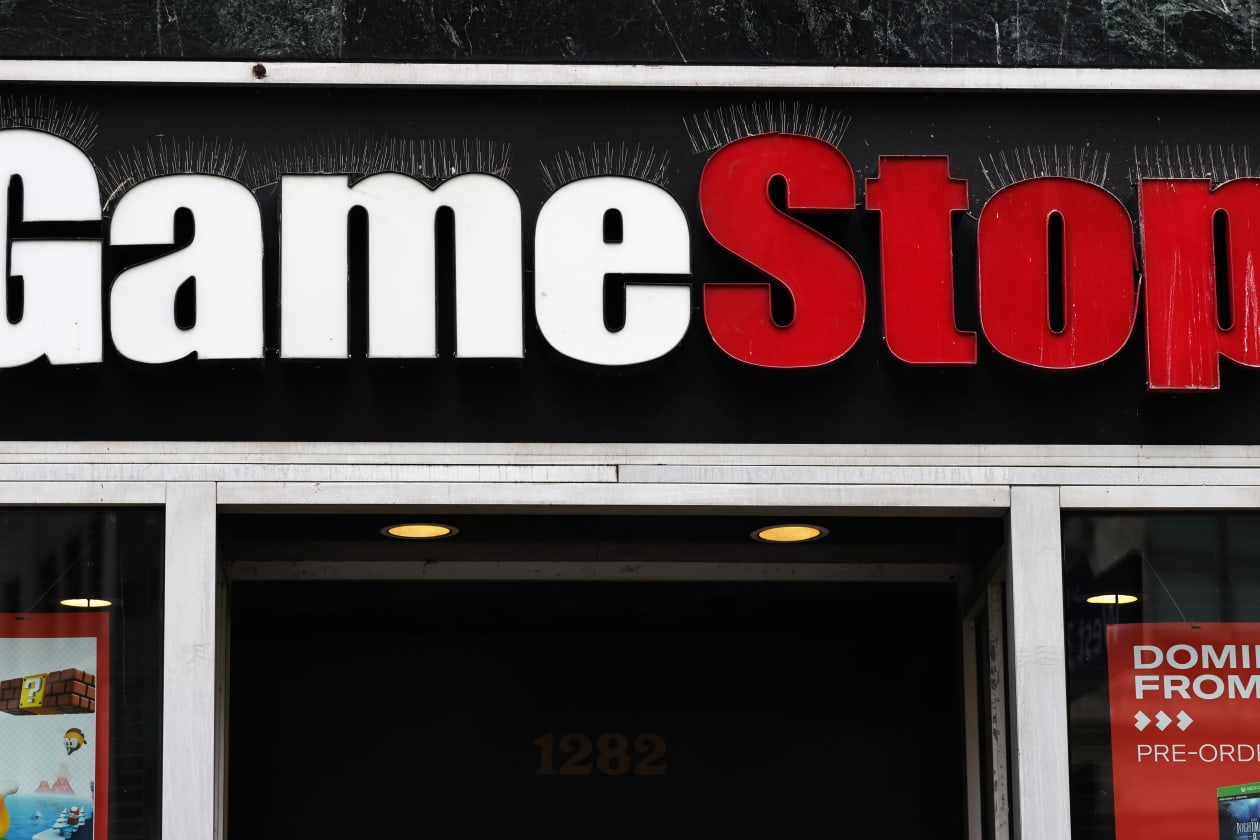 GameStop stock soared, then fell all the way back down, in biggest ...