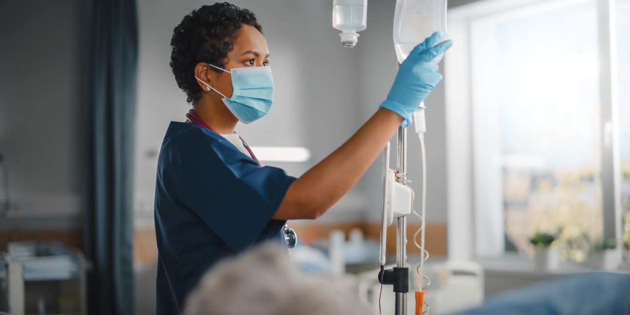Nurses of color are battling a ‘dual pandemic’ of workplace racism and ...