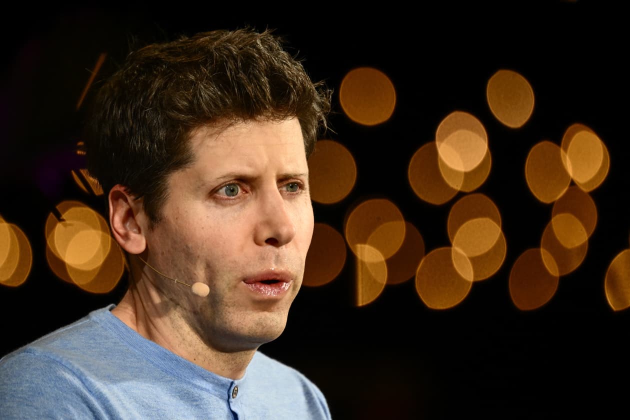 Sam Altman says Trump could be a ‘visionary leader’ by backing AI ...