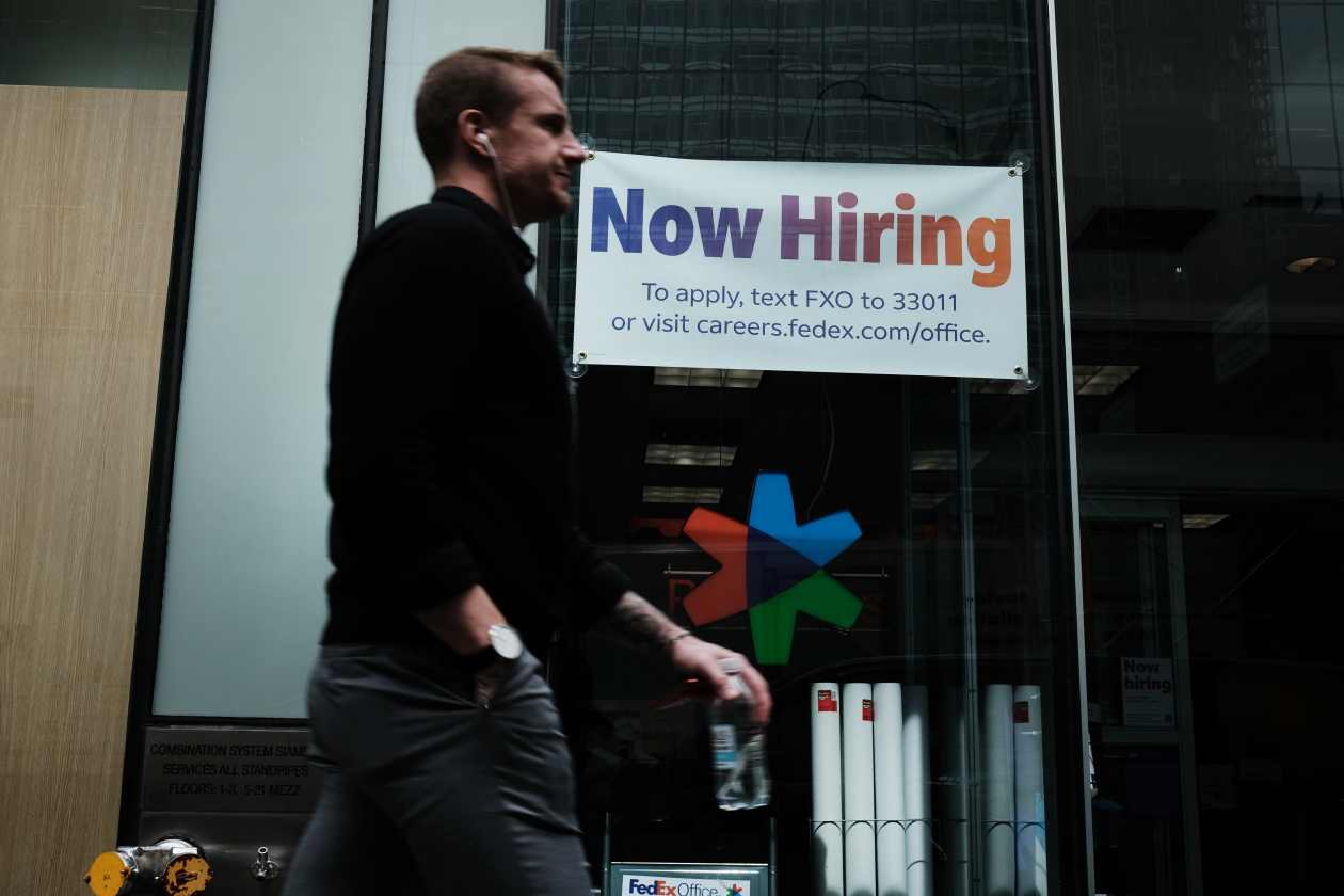 U.S. stock end higher Friday, S&P 500 rises for third straight week ...