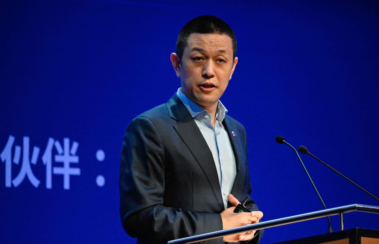 Nio stock jumps as Abu Dhabi investor to pour in $2.2 billion - MarketWatch