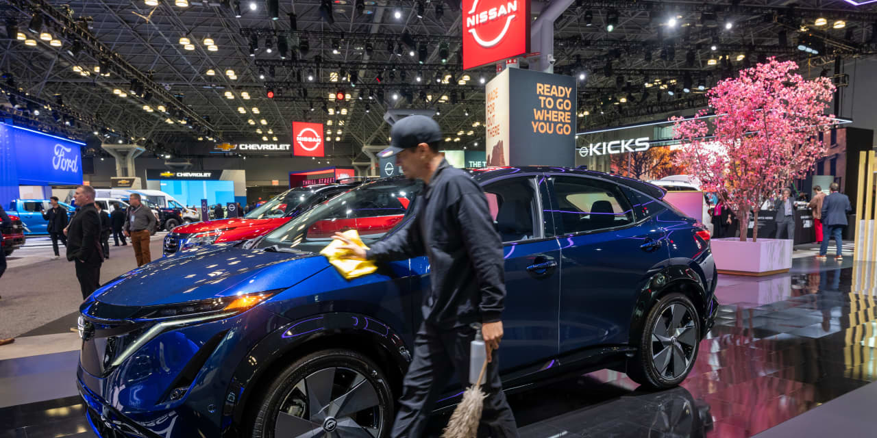 Car loans could get cheaper after a Fed rate cut. But when will car ...