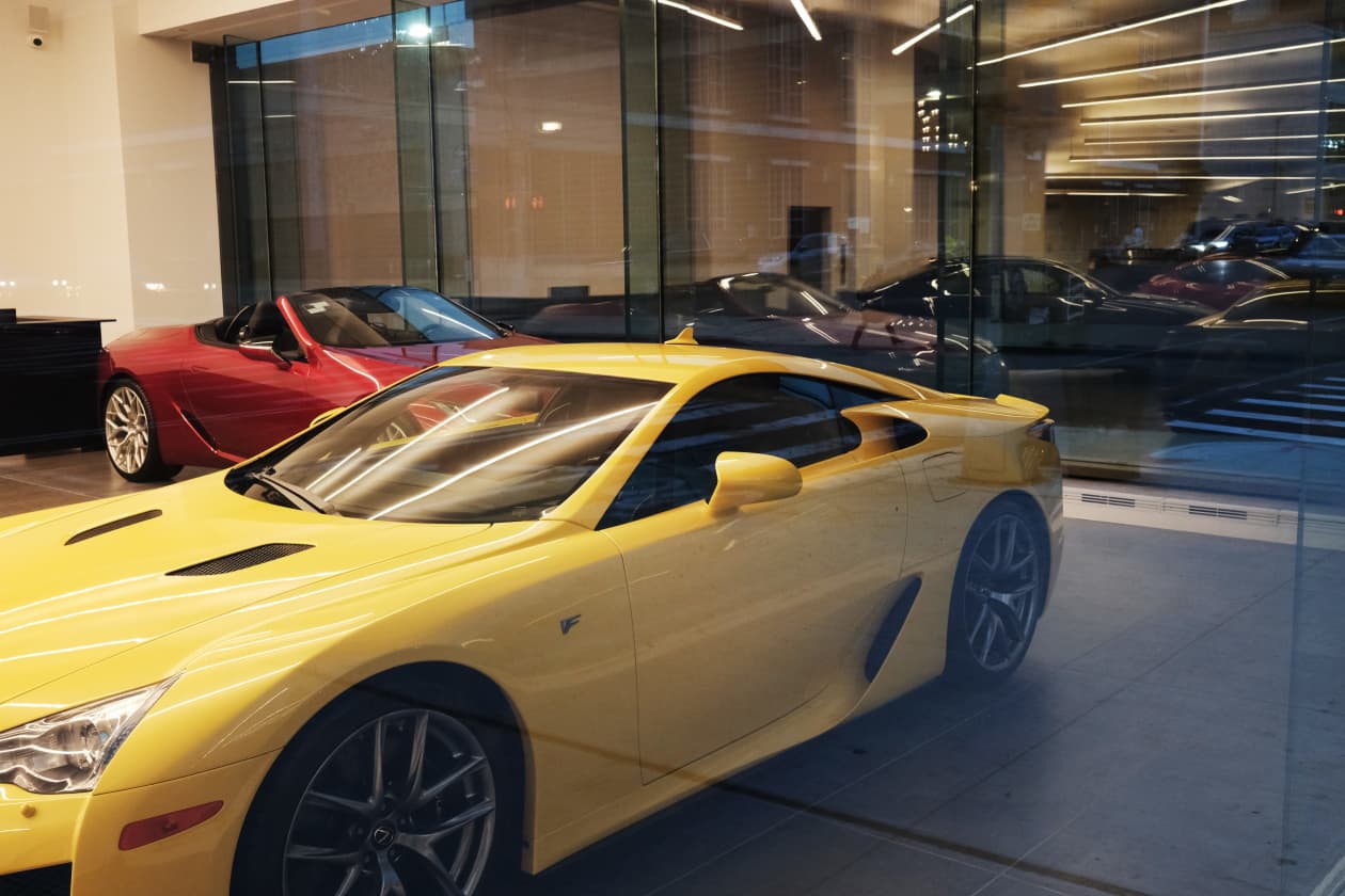 Retail sales depressed by lower gas prices and auto cyberattack — but ...