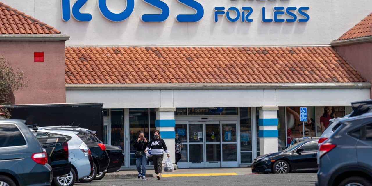 Ross Stores shares sink as lower-income shoppers feel the squeeze of ...