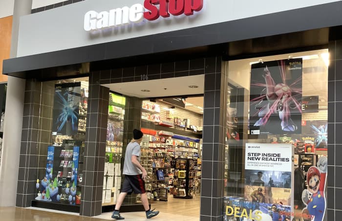 GameStop, FuelCell stocks fall, Tesla, Carvana shares rally and other ...