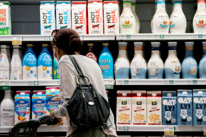 Consumer confidence falls to 16-month low on worries about inflation ...
