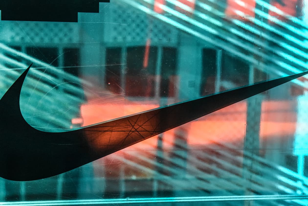 Nike shares drop as analysts flag rising inventory issues - MarketWatch