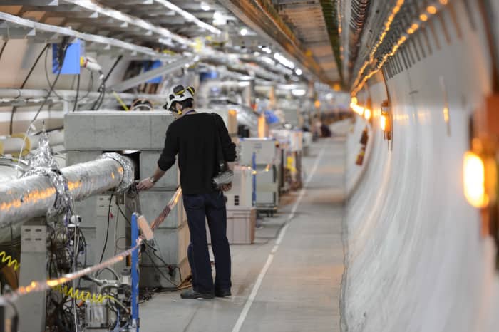 As 'Run 3' begins, CERN announces discovery of 3 new exotic particles ...