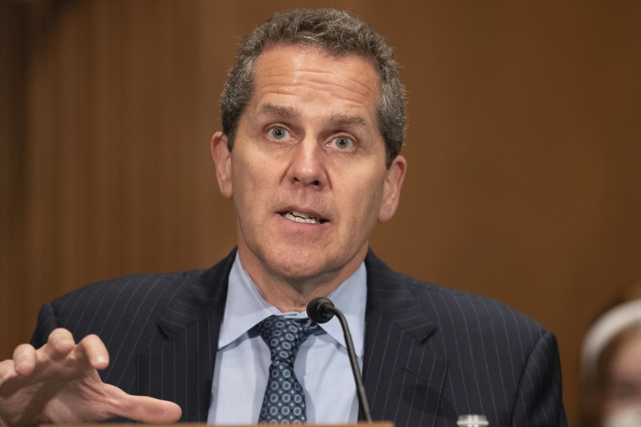 Fed raised concerns over SVB risk management as early as 2021, Vice ...