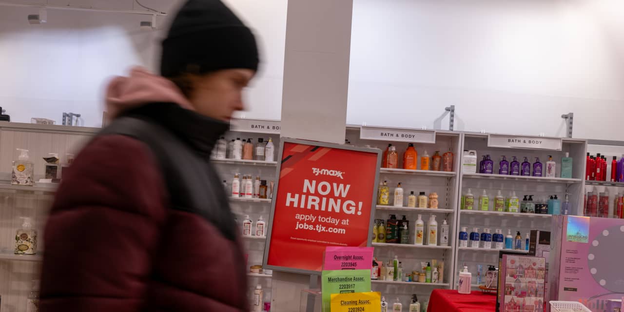 Job openings in U.S. inch up to 9 million, showing a sturdy labor ...