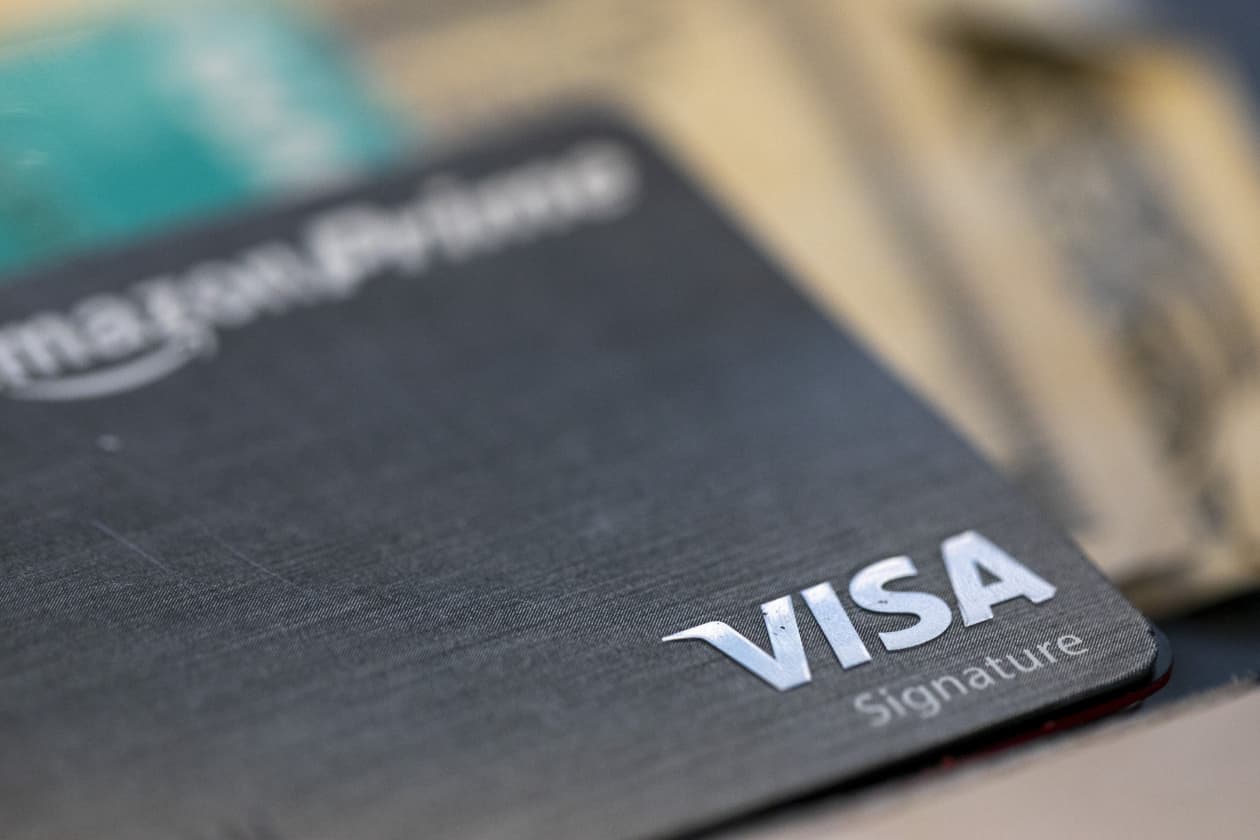 Visa earnings top expectations as payment volume rises 10% on travel ...