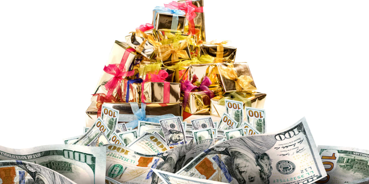 How do the rich give away their money? With a smart strategy. - MarketWatch