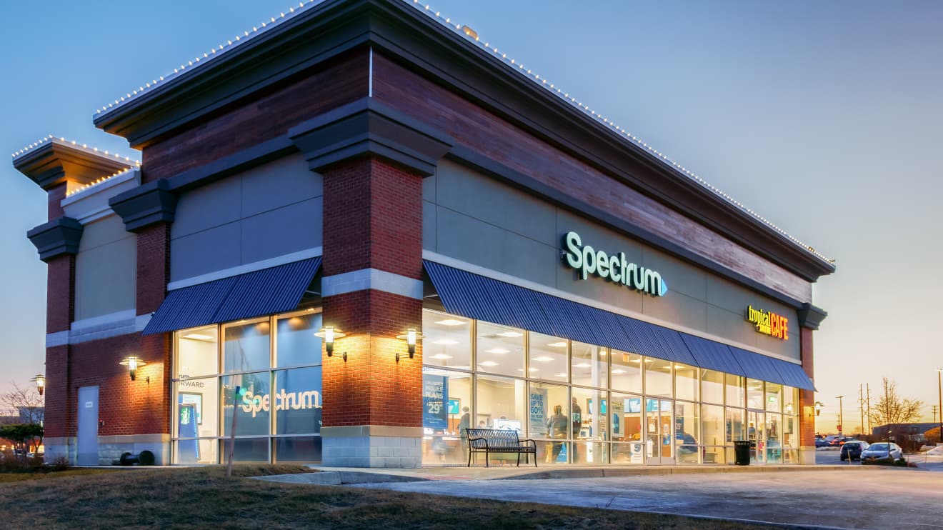 This telecommunications stock carries a ‘high-conviction’ signal ...