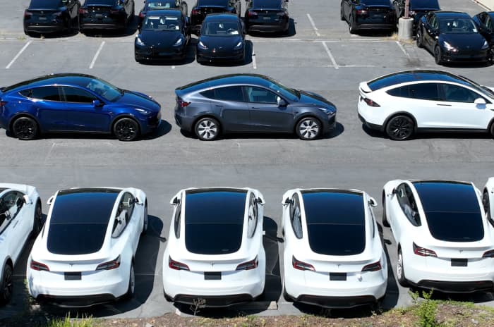 California DMV: Tesla falsely advertising Autopilot, Full Self-Driving ...