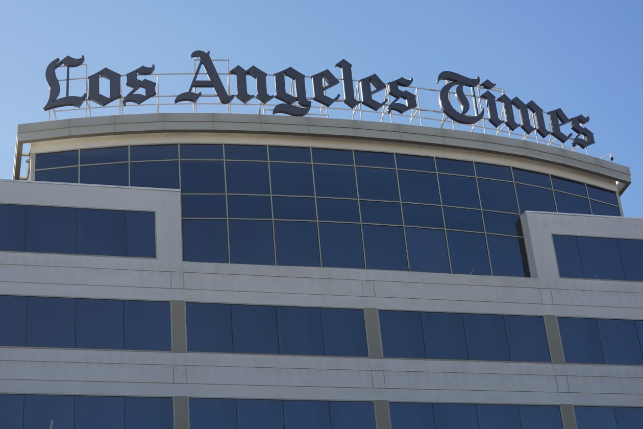 L.A. Times editor resigns after newspaper’s owner blocks presidential ...