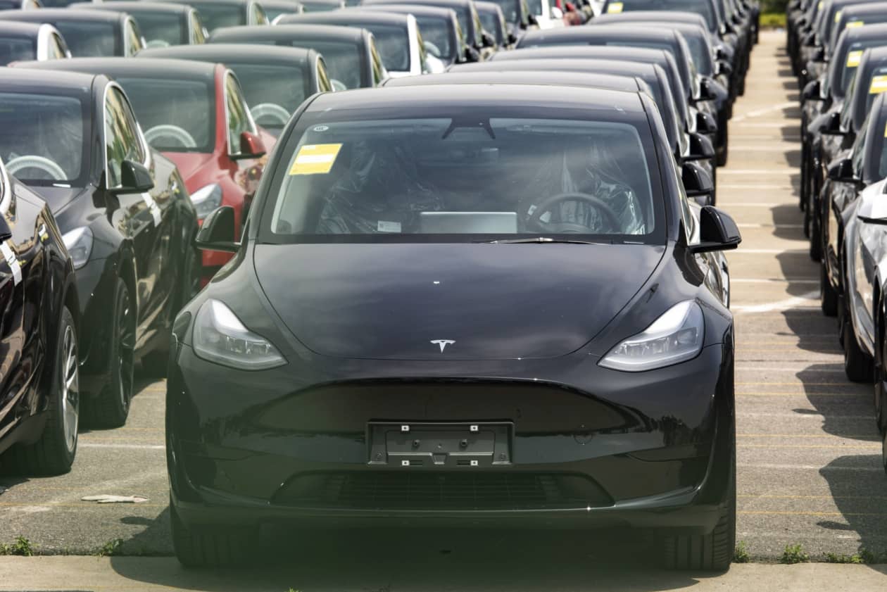 Tesla extends shutdown at Shanghai plant amid COVID outbreak among ...