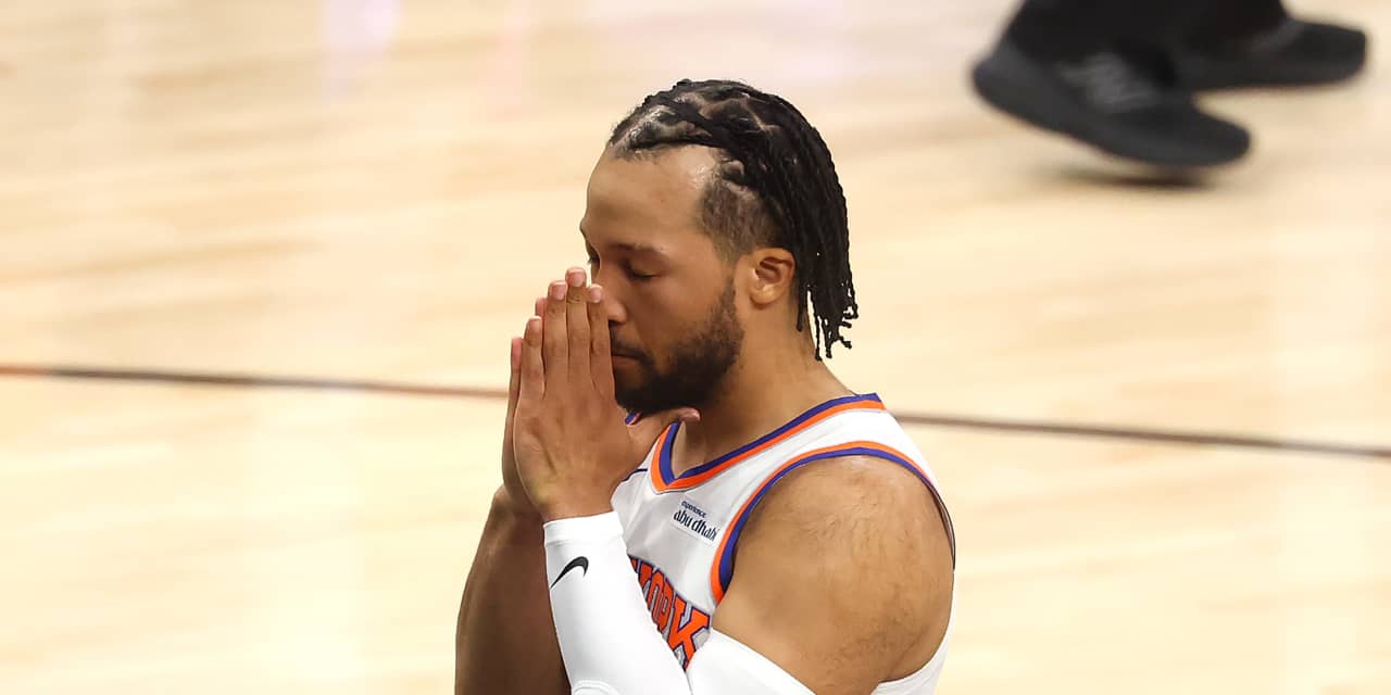 Knicks ticket prices plunge more than 50% ahead of Game 3 at MSG — but ...