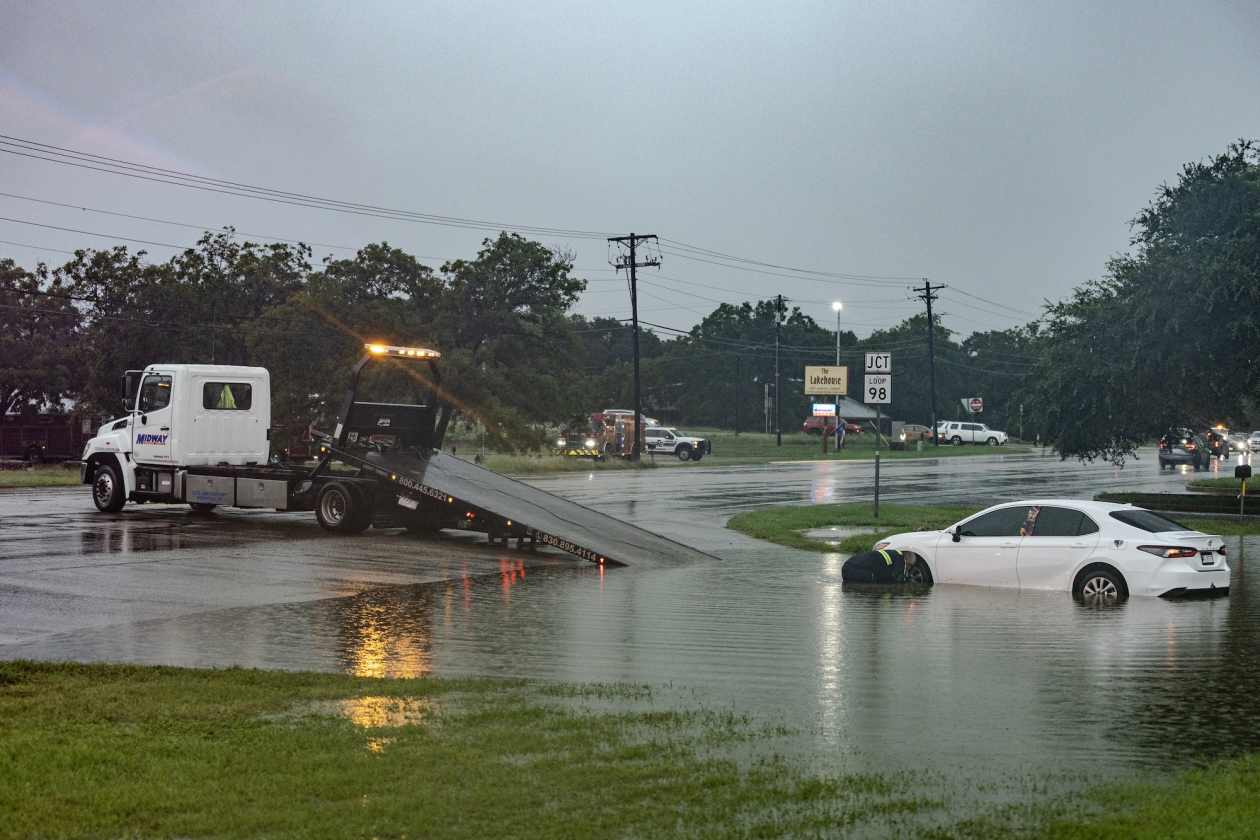 Don’t get fleeced on a used car: How to spot a car with flood damage ...