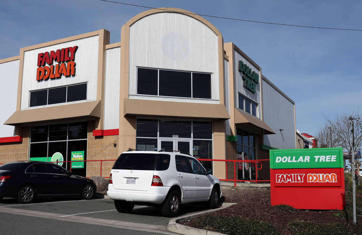 Dollar Tree is selling Family Dollar at a huge loss. Here’s why the ...