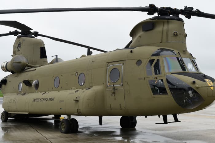 U.S. Army grounds its entire fleet of Chinook helicopters over engine ...