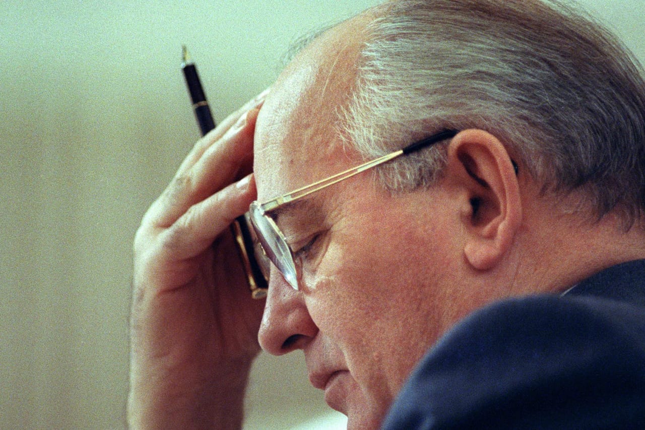 Gorbachevs Miscalculation And The Collapse Of The Soviet Last Soviet