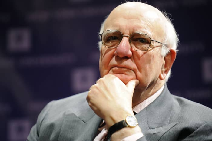Paul Volcker didn't wait for inflation to get back to 2% before ...