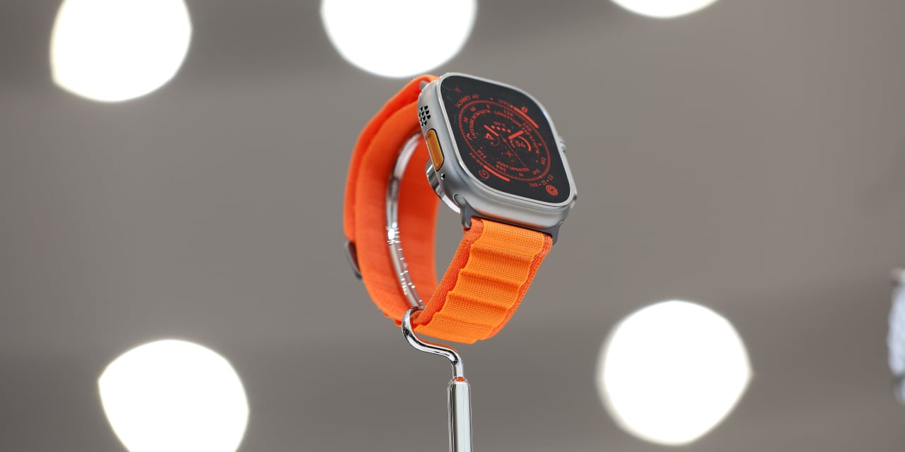 Should you buy a new Apple Watch? The Ultra, Series 8 and SE can be ...