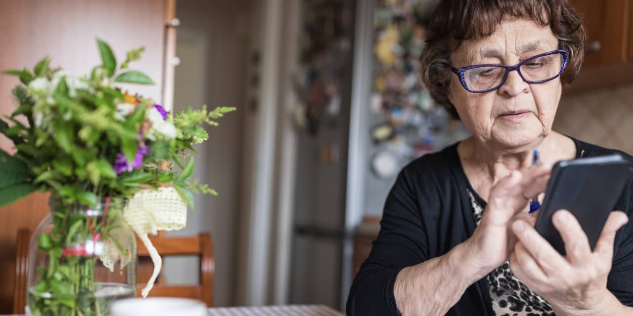 Retirees are embracing technology — how to find the best tools for ...