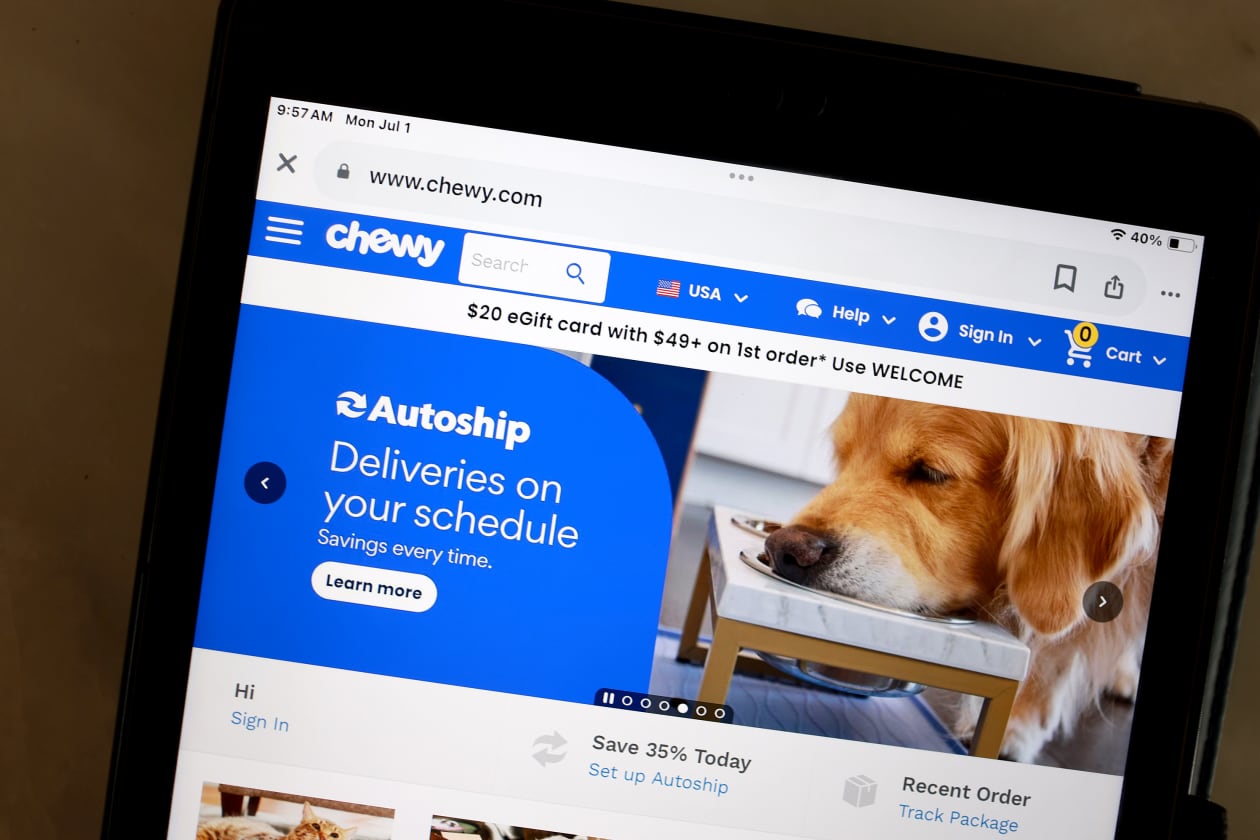 Chewy+ subscriptions strength helps extend the streak of growing ...
