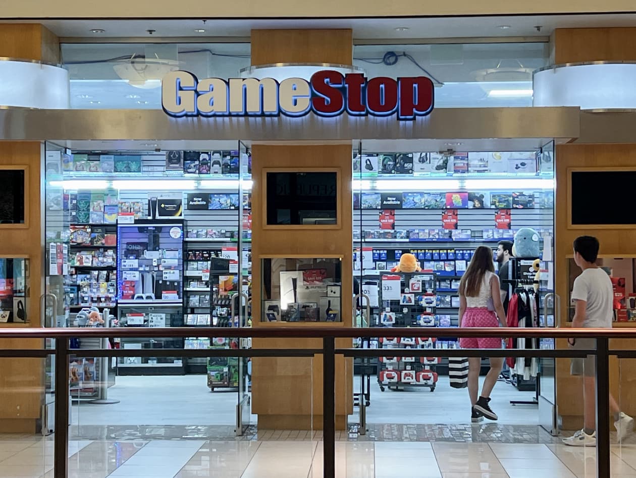 GameStop’s stock falls as annual shareholder meeting fails to reignite ...