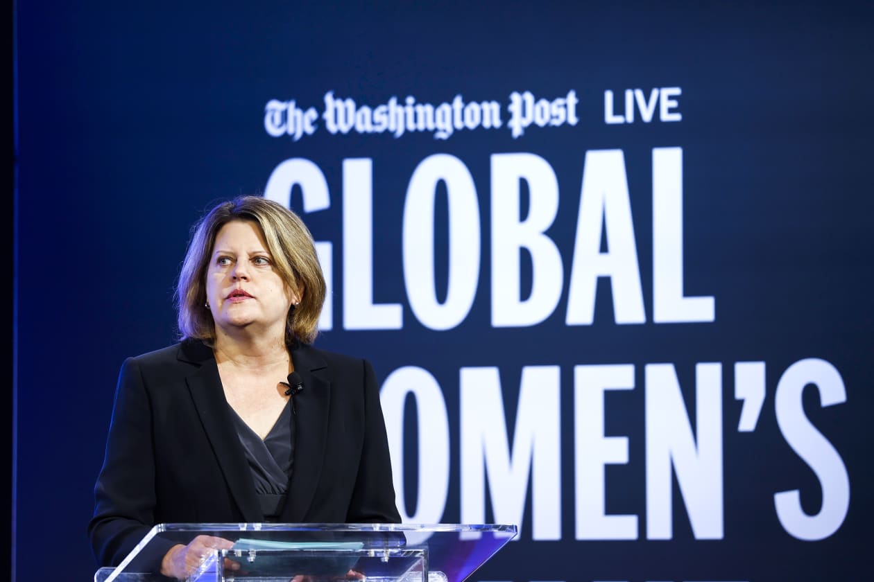 Sally Buzbee steps down as executive editor of Washington Post ...