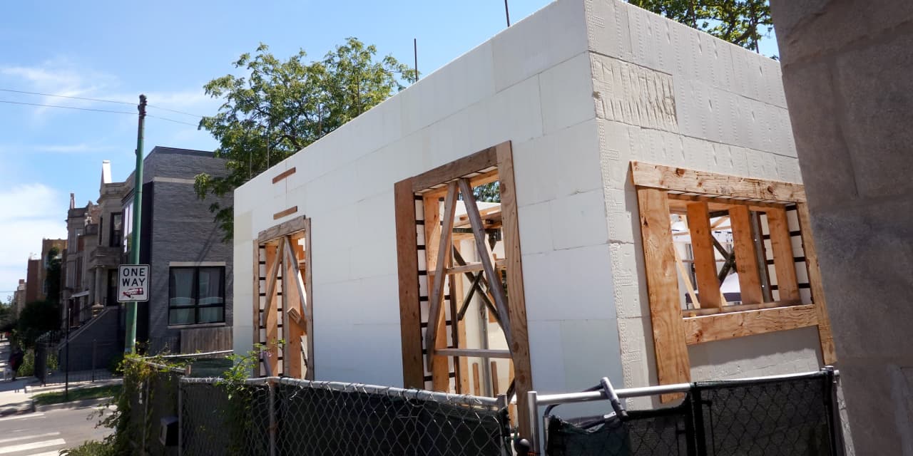 U.S. housing starts rebound in August on new apartment construction ...