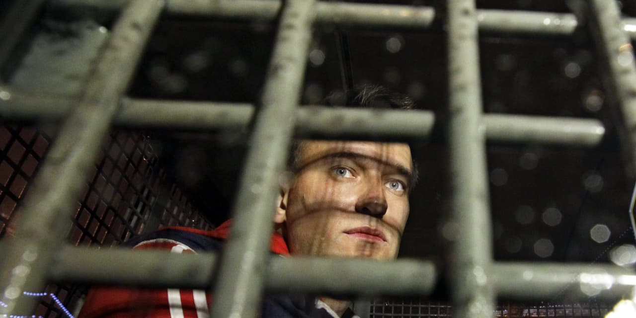 Russia’s prison service says imprisoned opposition leader Alexei ...