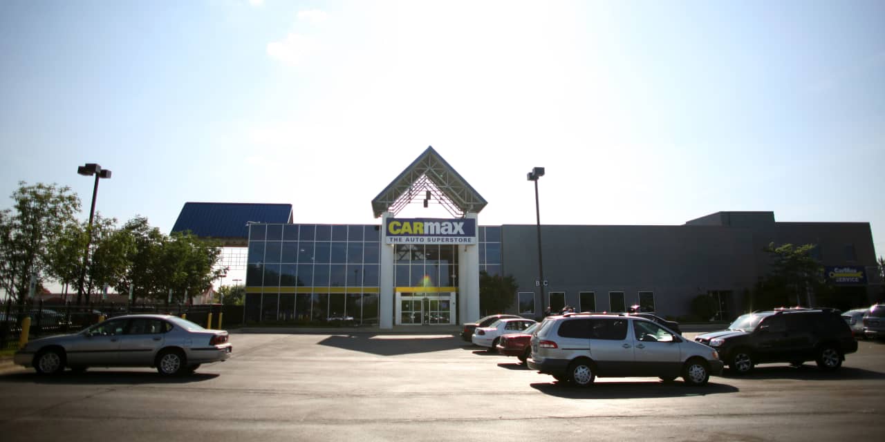 CarMax stock suffered biggest selloff since the year 2000, as inflation ...