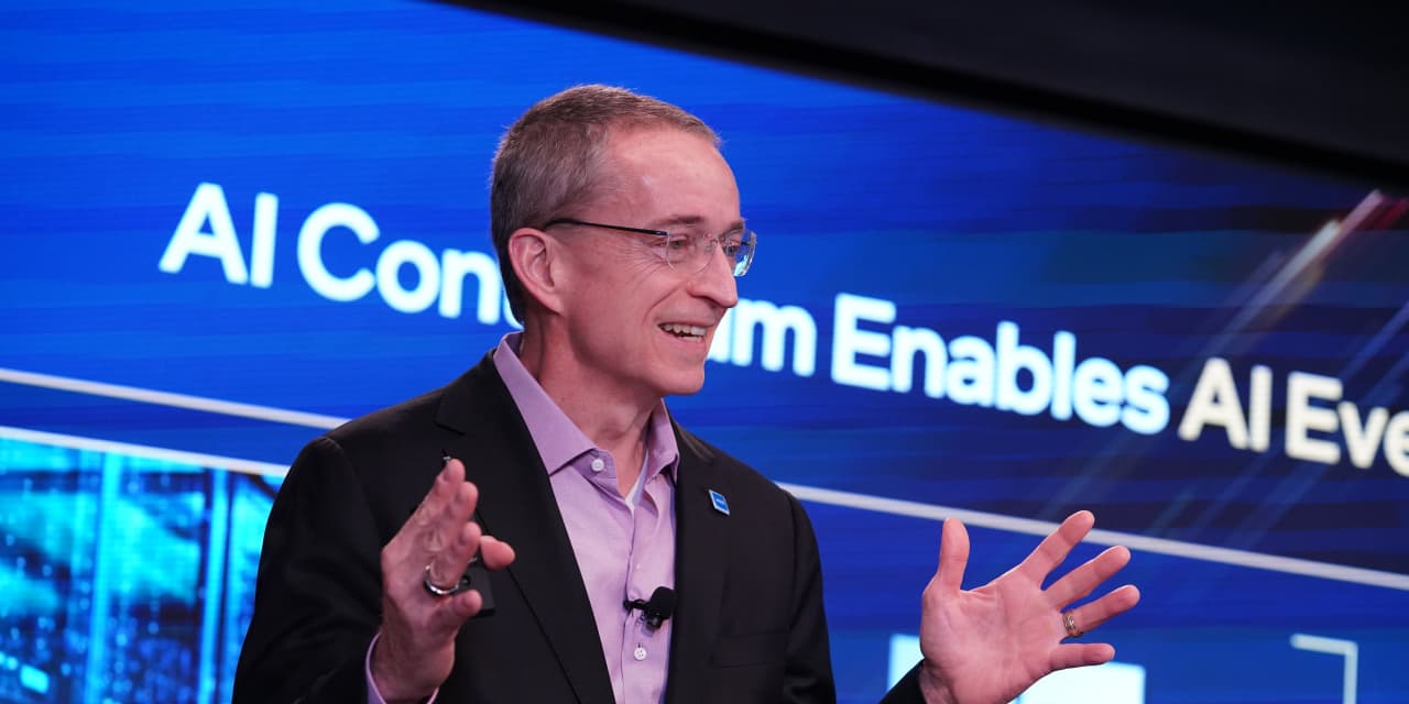 Intel delivers long-awaited CEO change, but that doesn’t make its stock ...