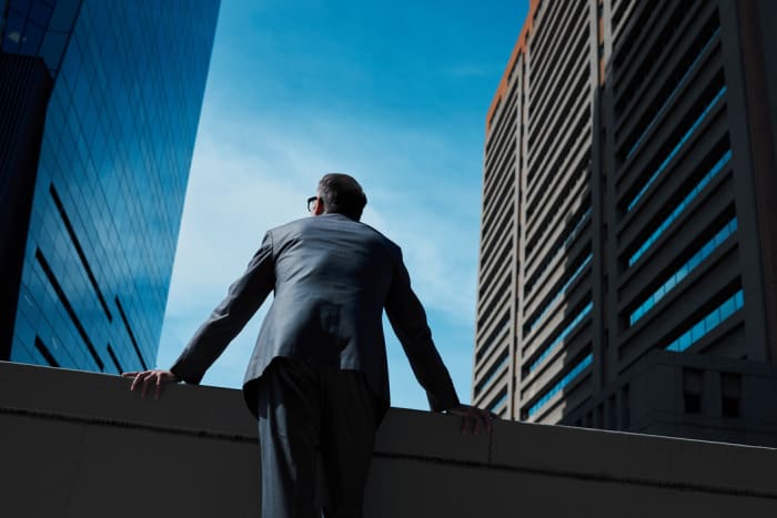 Average CEO pay is now 399 times more than a typical worker's wage ...