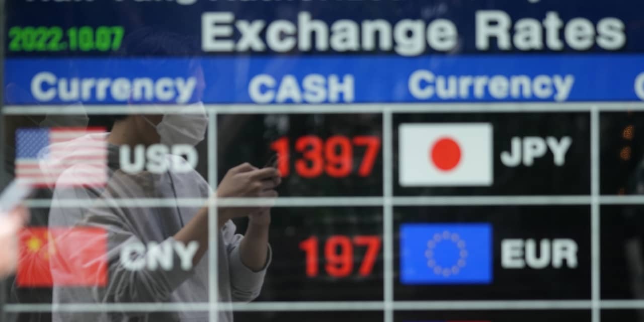 Asian markets fall ahead of U.S. jobs report - MarketWatch